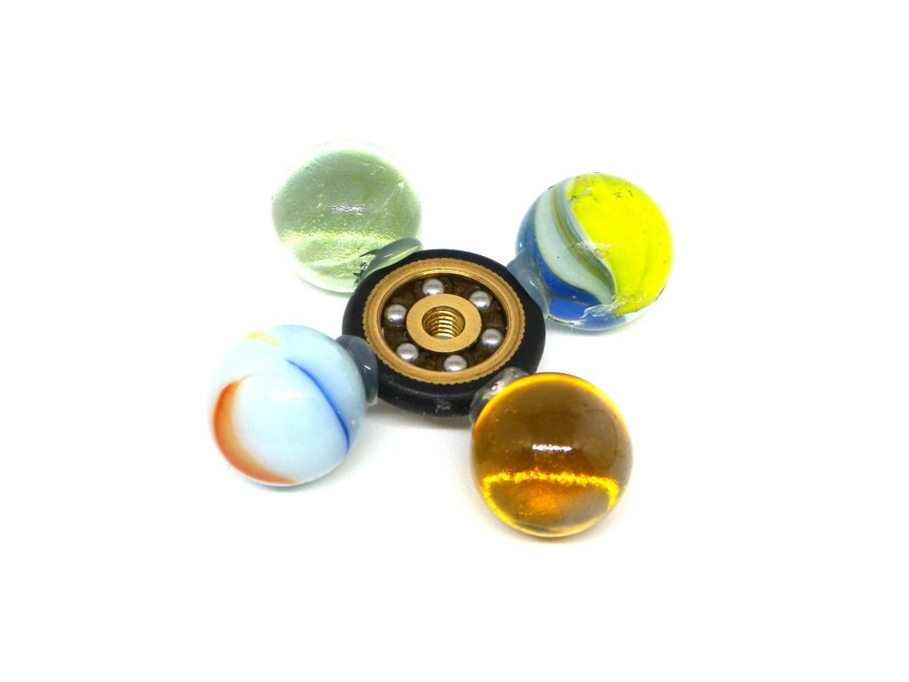 Cómo hacer un Fidget Spinner con canicas