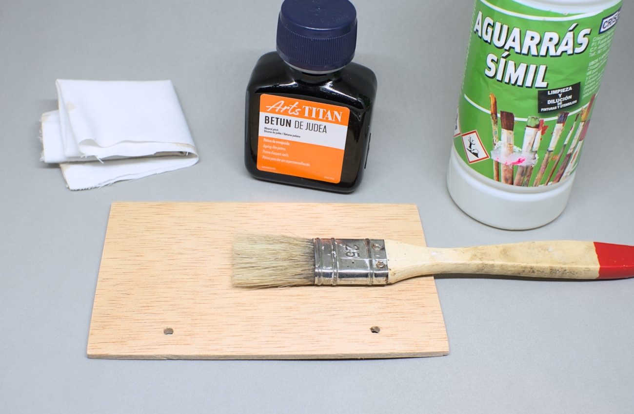 Cómo hacer una libreta artesanal con madera de manera sencilla