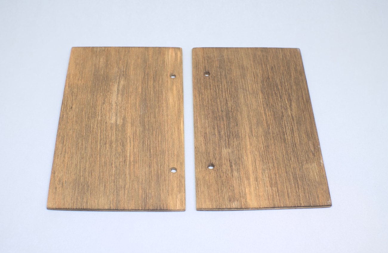Cómo hacer una libreta artesanal con madera de manera sencilla